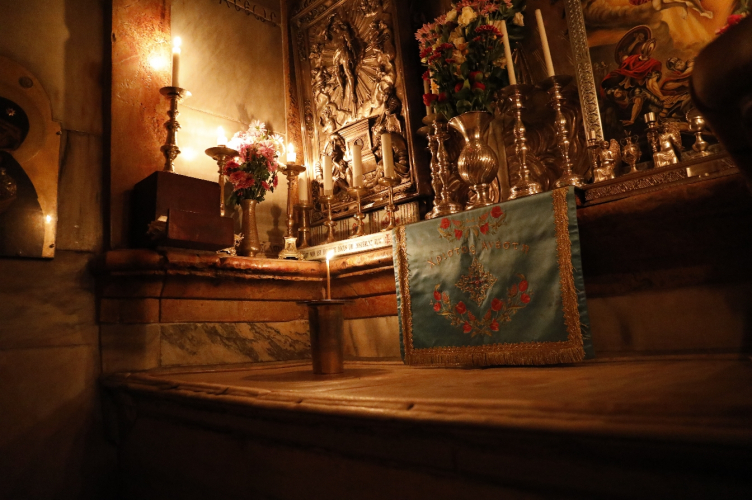 Abp Ryś: Jezusa nie ma w grobie, On żyje w nas! – Grób Pański w Ziemi ...