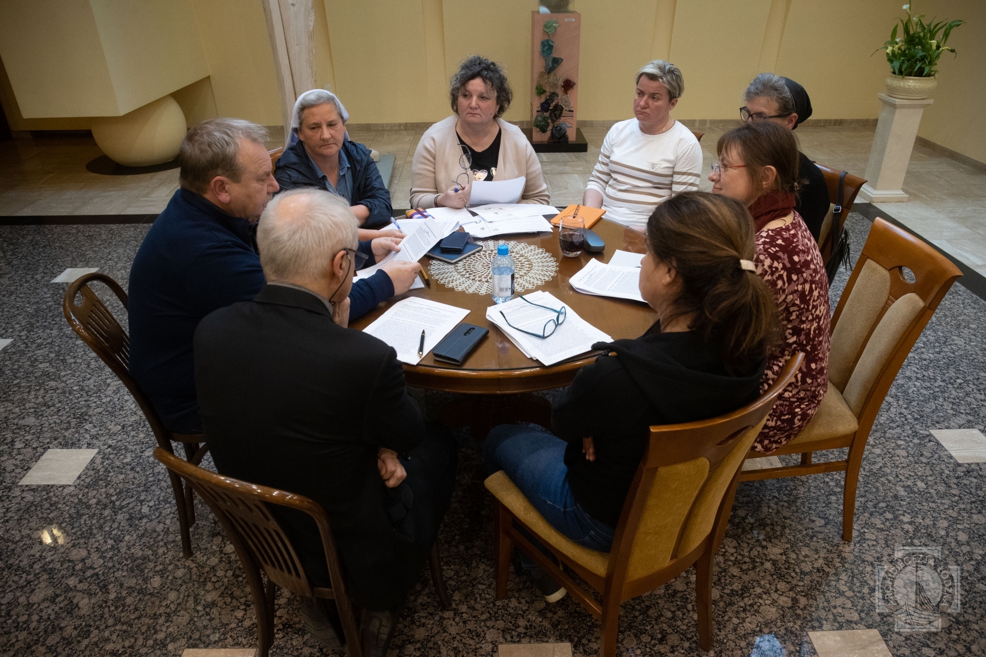 Andrew Spiteri prowadzi warsztaty synodalne dla osób zaangażowanych w ...