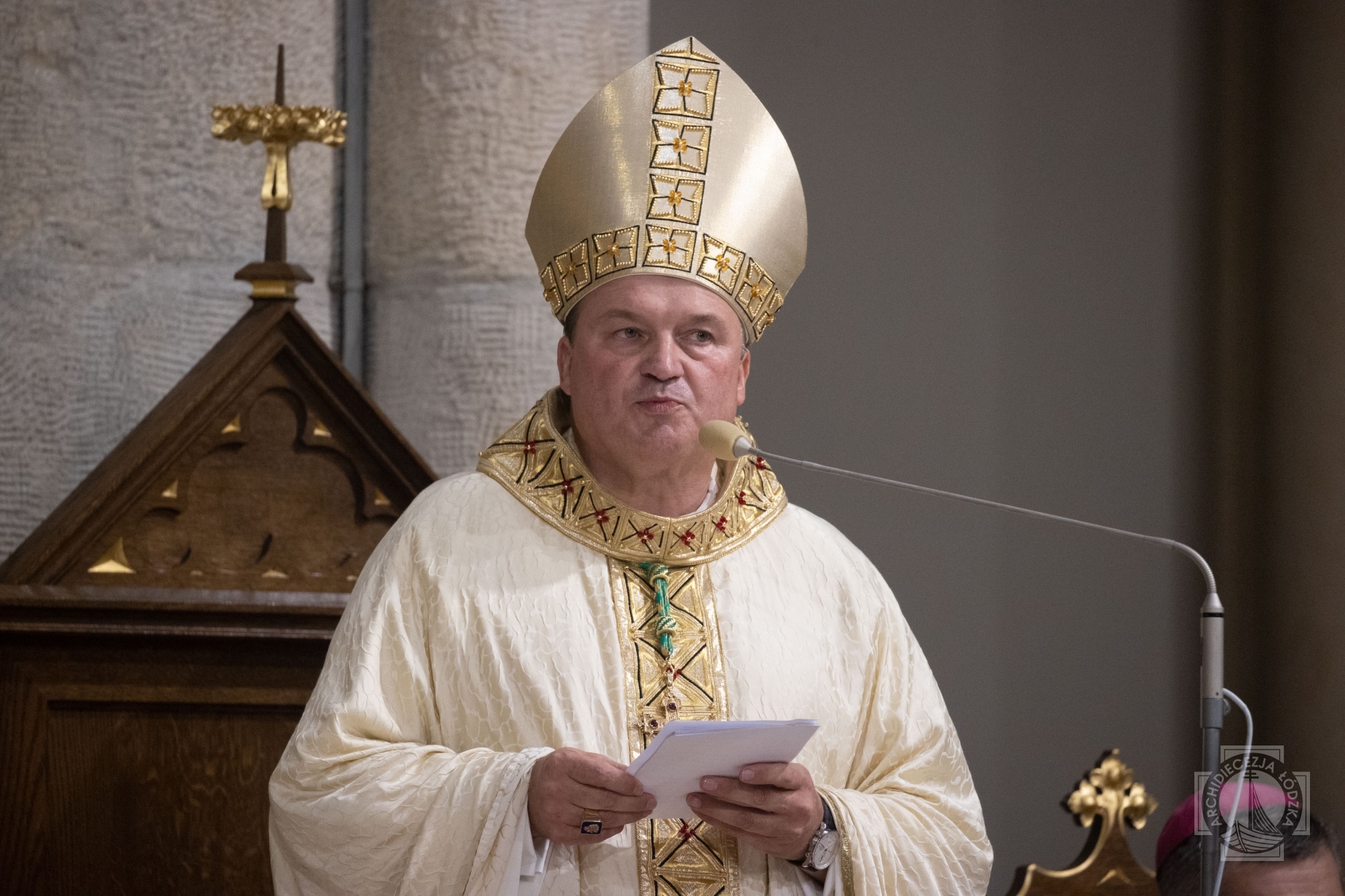 Bp Nykiel do diakonów stałych: Diakon „okiem Kościoła” | Archidiecezja ...